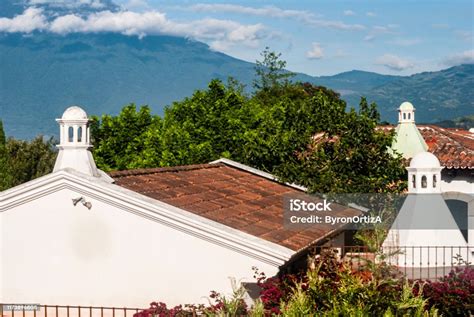 앤티가 과테말라 히스패닉 건축 가정 고고학 디자인 높은 사회 과테말라 중앙 아메리카의 식민지 주택에 돔 건축에 대한 스톡 사진 및 기타 이미지 Istock
