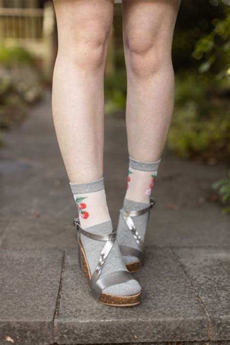 Sheer Strawberry Vine Crew Sock Dreams