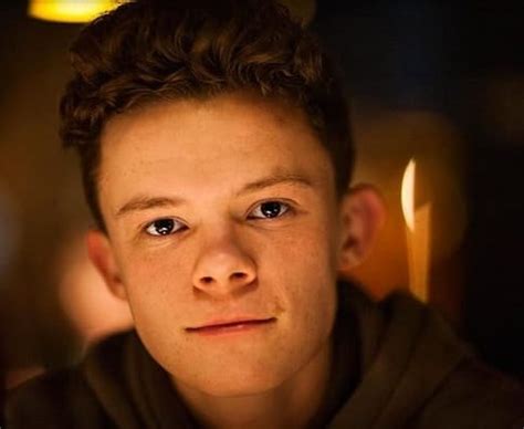 Harry Holland Biography Wiki Height Age Girlfriend More Social