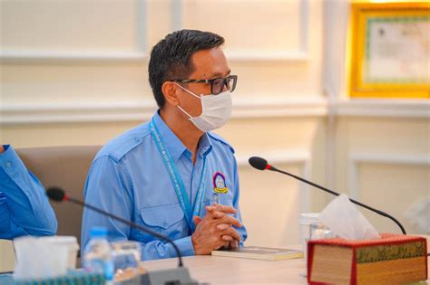 ឯកឧត្តម ហ៊ុន ម៉ានី ប្រធានសហភាពសហព័ន្ធយុវជនកម្ពុជា អមដំណើរដោយ ឯកឧត្តម អនុប្រធាន ស ស យ ក