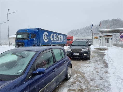 Интензивен е трафикът на ГКПП „Видин“ и „Оряхово“