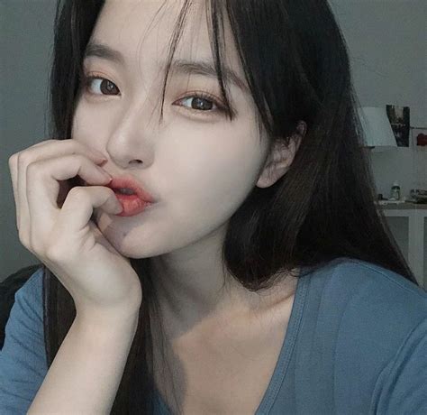 후방 거유 미소녀 의 아찔한몸매 진짜
