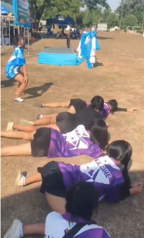 【動画】js～jkさん、集団で腰振りダンスの練習をしてしまうww