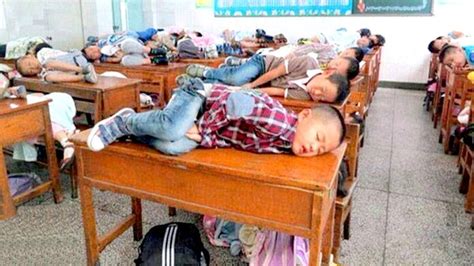 Τα Top 10 ΠΙΟ ΠΕΡΙΕΡΓΑ ΣΧΟΛΕΙΑ ΣΤΟΝ ΚΟΣΜΟ Toptengr Youtube