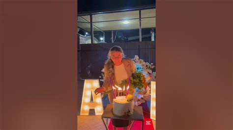 անակնկալ մայրիկին Youtube