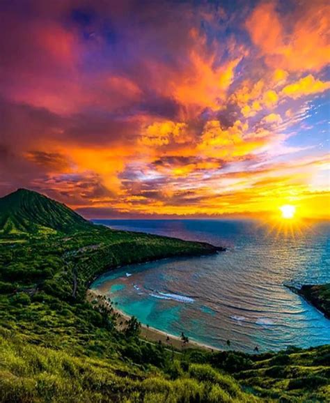 Sunrise At Hanauma Bay In Oahu Hawaii By Shane Myers Sunset Over