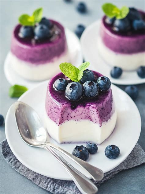 Irresistible Blueberry Panna Cotta For Effortless Elegance