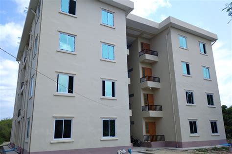 ကျောက်ဆည်မြို့ ပြည်သူ့ဆေးရုံကြီးတွင် ဆောက်လုပ်လျက်ရှိသော ဝန်ထမ်းအိမ်ယာ