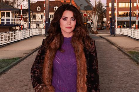 Kim Lian Van Der Meij Laat Prestatiedrang Los Showboulevard Nl