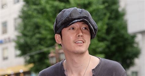 [t포토] 장혁 브이넥 티셔츠로 근육질 몸매 뽐내며