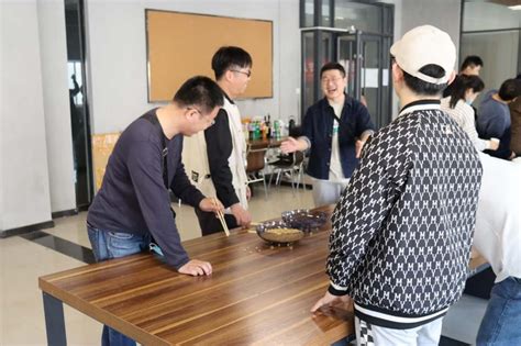 我院工会组织教职工趣味活动 许昌学院 美术与设计学院