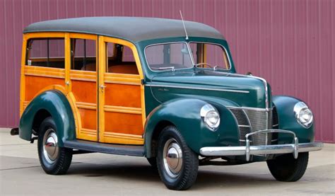 Woody Station Wagon