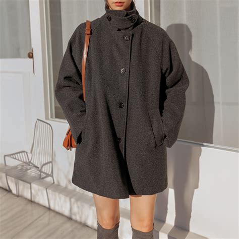 커먼유니크 힐렌스 박시 하이 넥 하프 코트 가을간절기겨울비조버튼누빔퀼팅트렌디클래식데일리룩