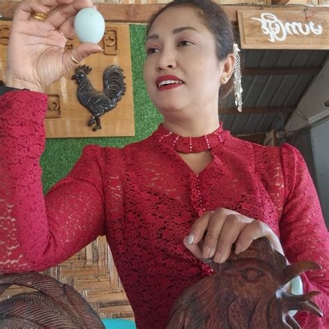 လဝက လူကြီးသိပါစေတော့ အကူညီ လိုနေပြီကွယ် အရမ်တွေ ကြည့် နေကြ လို့ပါ By ကြက်မဲခြံ ပြင်ဦးလွင်