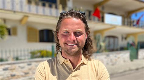 Bandb Vol Liefde Martijn Loopt Hard Van Stapel En Hans Wil Beide Vrouwen Behouden