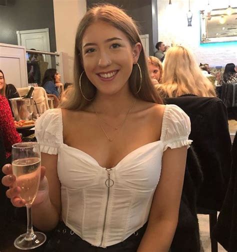 White Top Porn Pic Eporner