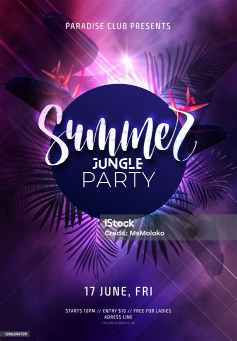 바나나 야자수 잎과 정글 꽃 어두운 보라색 네온 열대 여름 파티 전단지 현대 흐림 및 그라데이션 복사 공간이있는 전기 광선 배경 벡터 그림입니다 파티에 대한 스톡 벡터 아트