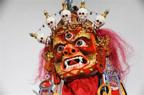 “Монгол цам” тусгай үзэсгэлэнг Дүрслэх урлагийн музейд нээлээ Humanz