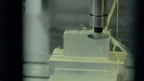Cnc Milling Explained The Ultimate Guide To How It Works And Applications