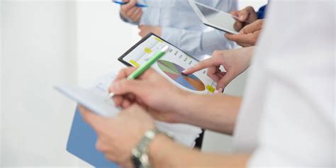 Implementasi Sistem Informasi Manajemen Rumah Sakit Simrs