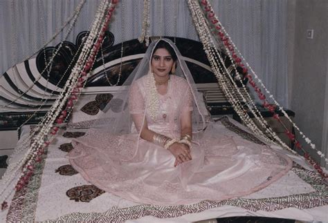 Girls Photo Collection Newly Married Girl Enjoying Honeymoon