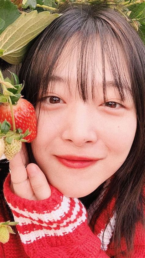 Sulli Lockscreen Rest In Peace Sulli Hd Phone Wallpaper Pxfuel