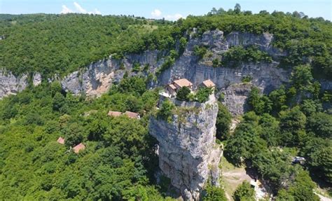 უცნობი და ნაცნობი თემები