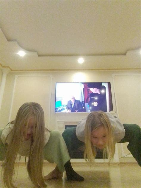 Пин от пользователя Маша на доске Винтажные цветочные фоны Серьги в виде животных Винтажные