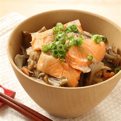 秋鮭ときのこの炊き込みご飯 SUPER MARKET KOHYO