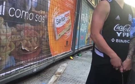Street Piss Video 6 Street Piss Video 6