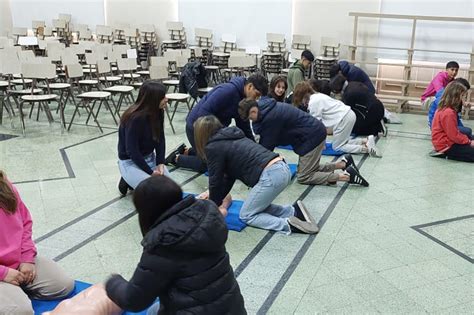 Ciudad Cardioprotegida Continúa El Ciclo De Capacitaciones En Rcp Y Dea Municipalidad Del