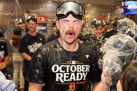 Tigers Survive Astros Move On In Postseason