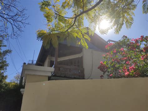 Alquiler De Monoambiente En B° General Paz Con Cochera