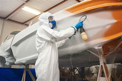 工厂喷漆的工人高清图片下载 正版图片600241697 摄图网
