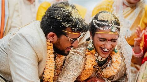 Pv Sindhus Wedding Headveil Bears Special Tribute To Her Husband