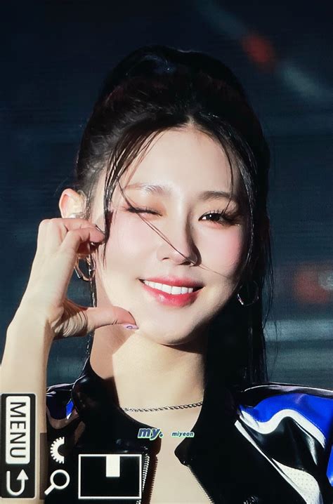 롤드컵 전야제 공연한 여자아이들 미연 포니테일 비주얼 인스티즈instiz 이슈 카테고리