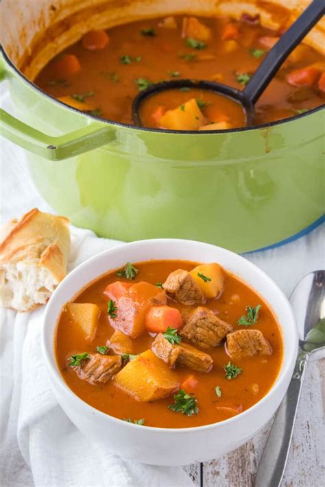 Easy Tomato Beef Stew Recipe • Bread Booze Bacon