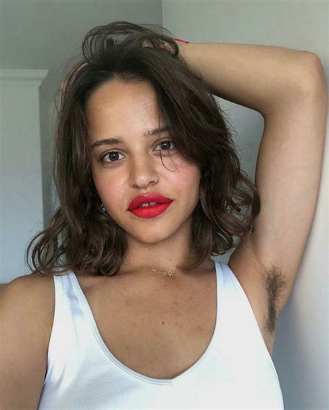 Foto De Cute Face Hairy Armpits