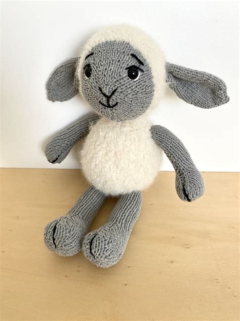 Ravelry Knitted Sheep Pattern By Yaya Labs