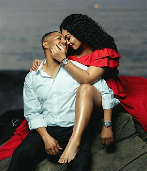 Pin By Sunshine☀️ On Love Reconize Love Couple Photoshoot Poses