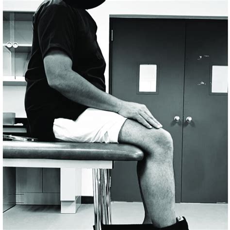 quadriceps strength assessment using a hand held dynamometer