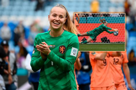 Complimenten Voor ‘enorm Talent Daphne Van Domselaar ‘ze Laat Zien