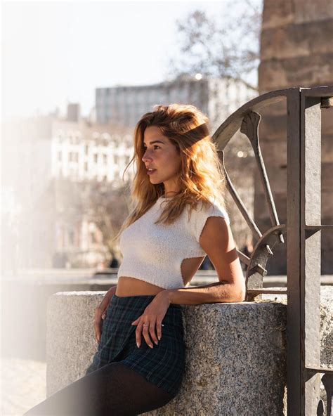 1997 Agatha Vega Model