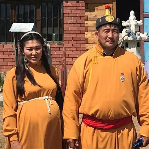 Монгол Улсын арслан Ц Содномдорж Сэтгүүлч Н Урантогтох