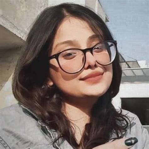 Suhani Dixit Youtube