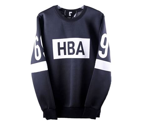 Toraa 요즘 가장 핫한 네오프랜 재질로 봄부터 초여름까지 입을수 있도록 적당한 두께감의