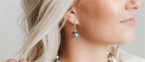 10 Pieces Of Classic Jewelry Every Woman Should Own Roma Designer Jewelry