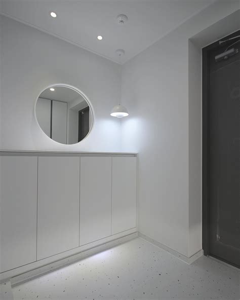 창조인테리어anddesign 침실도 갤러리처럼🌲 아늑한 공간을 창조합니다 트렌디한 감각의 인테리어 창조인테리어 경기 전역 시공가능합니다 자세한 견적과