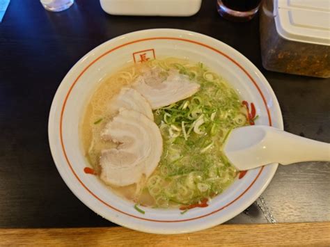 『ラーメン¥750ライスサービス』博多長浜屋台やまちゃん 銀座店のレビュー ラーメンデータベース