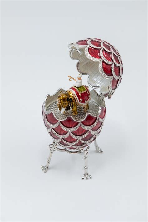 Яйца Фаберже каталог Музея Фаберже Купить Яйца Фаберже цена фото описание в магазине музея